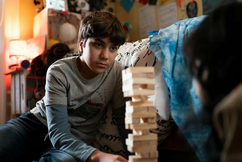 Von Neustadt nach „Neuland“: Omran Saleh erhielt Rolle in ZDF-Serie ...