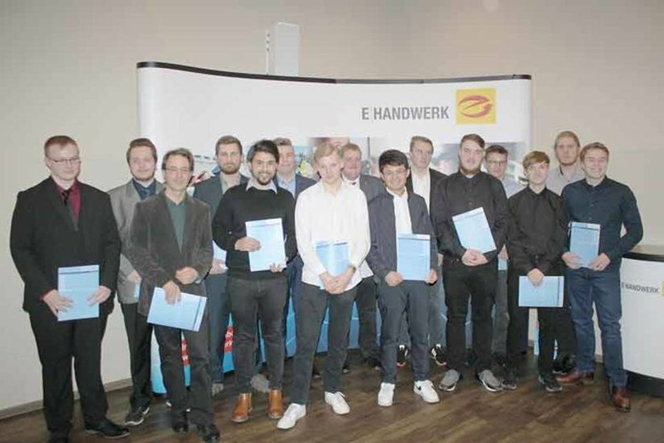 Freisprechungsfeier der Elektro-Innung - Oldenburg - der reporter Freisprechungsfeier der Elektro-Innung - Oldenburg - der reporter