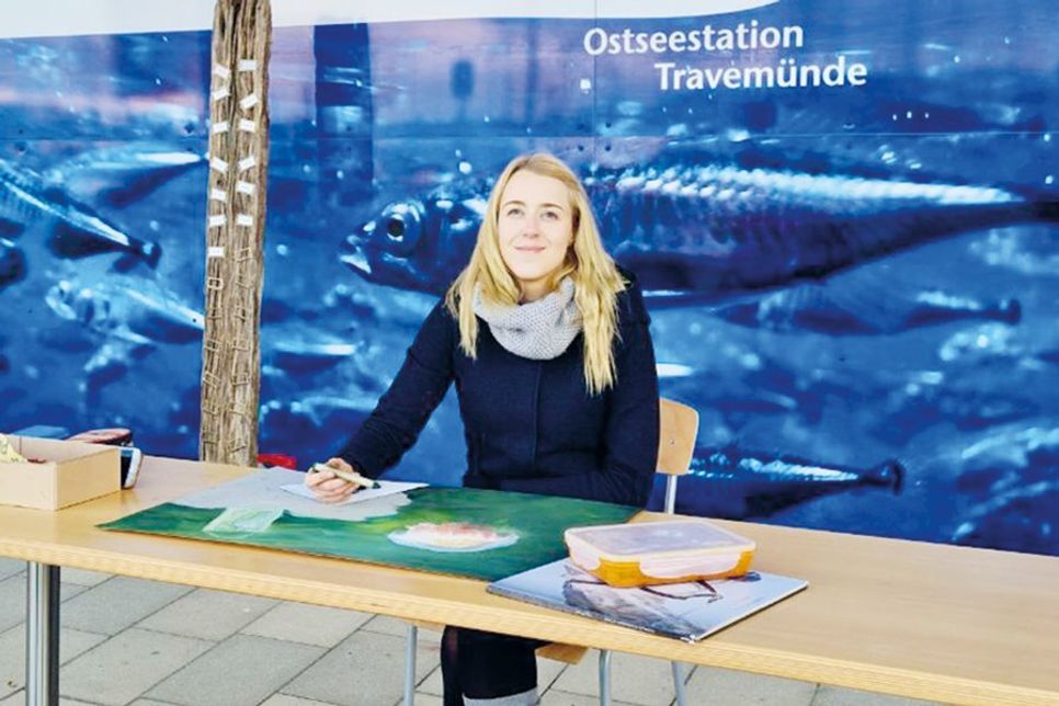 Junge Künstlerin unterstützt die Ostseestation: Mit einer ...
