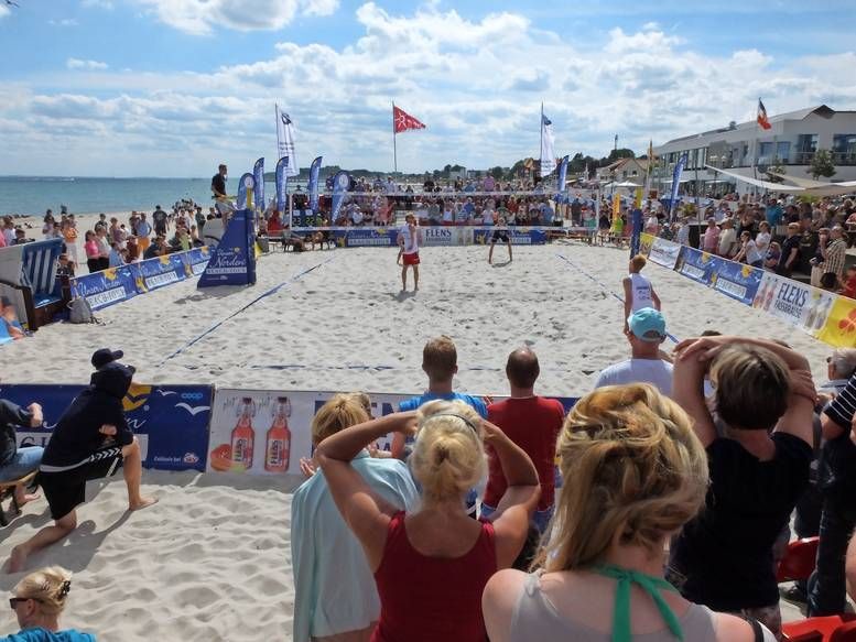 „Unser Norden“ Beach-Tour Finale an der Seebrücke - Neustadt - der reporter