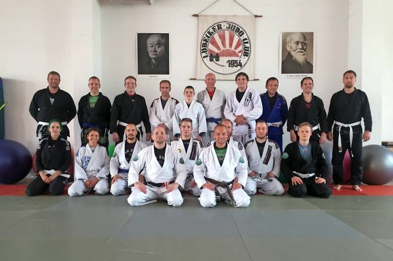 Neue Gürtel und Trainer im Brazilian Jiu Jitsu - Neustadt - der reporter